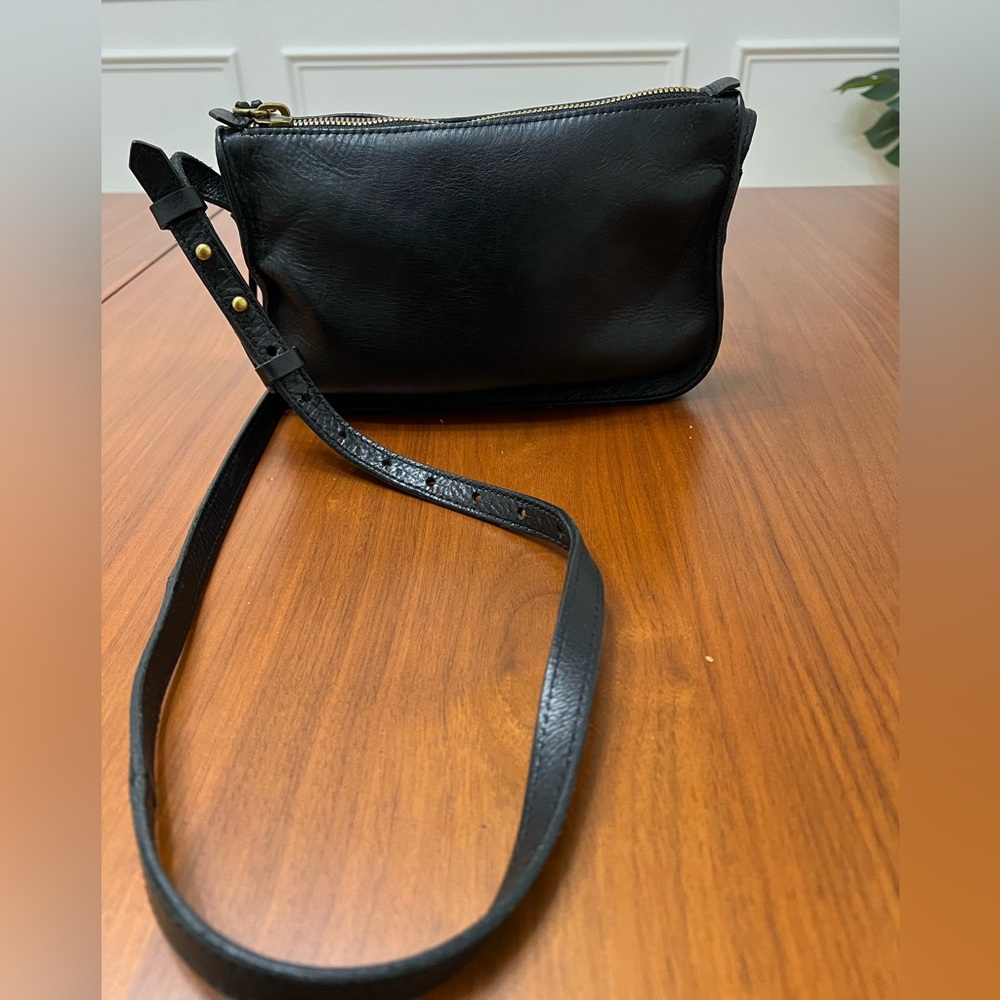 The Simple Crossbody Bag Black Leather - Gem